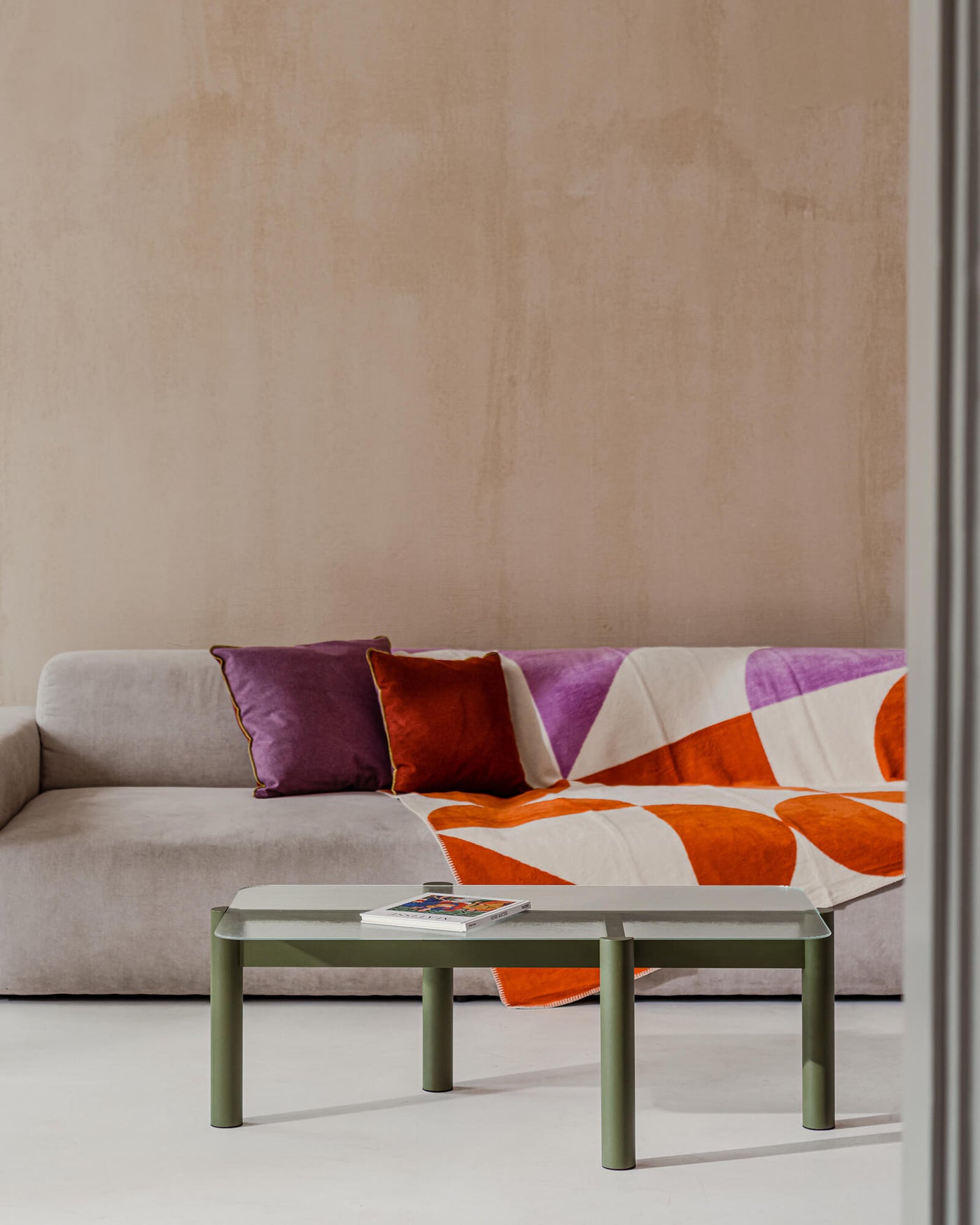 Kob Coffee Table - green glass coffee table for living room - noo.ma